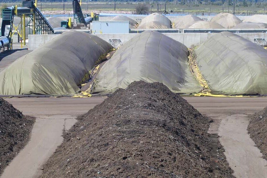 GORE® Cover: Reduction of Odors and Greenhouse Gases with Membrane Cover