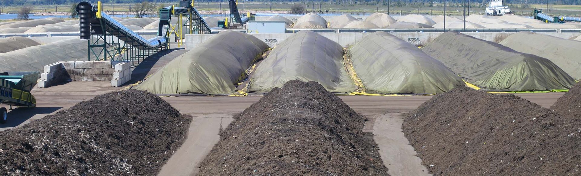 GORE® Cover: Reduction of Odors and Greenhouse Gases with Membrane Cover